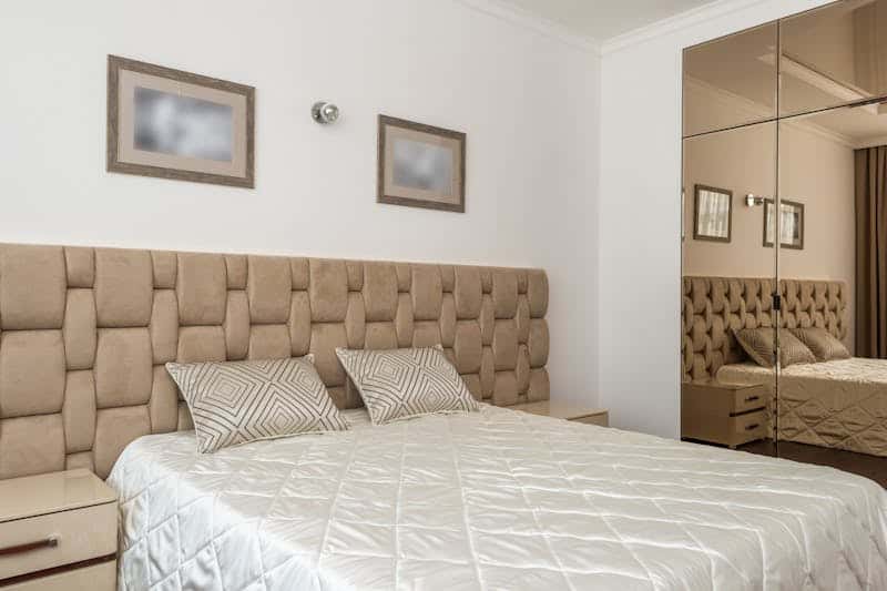 Hotels with Adjustable Beds: A Comprehensive Guide